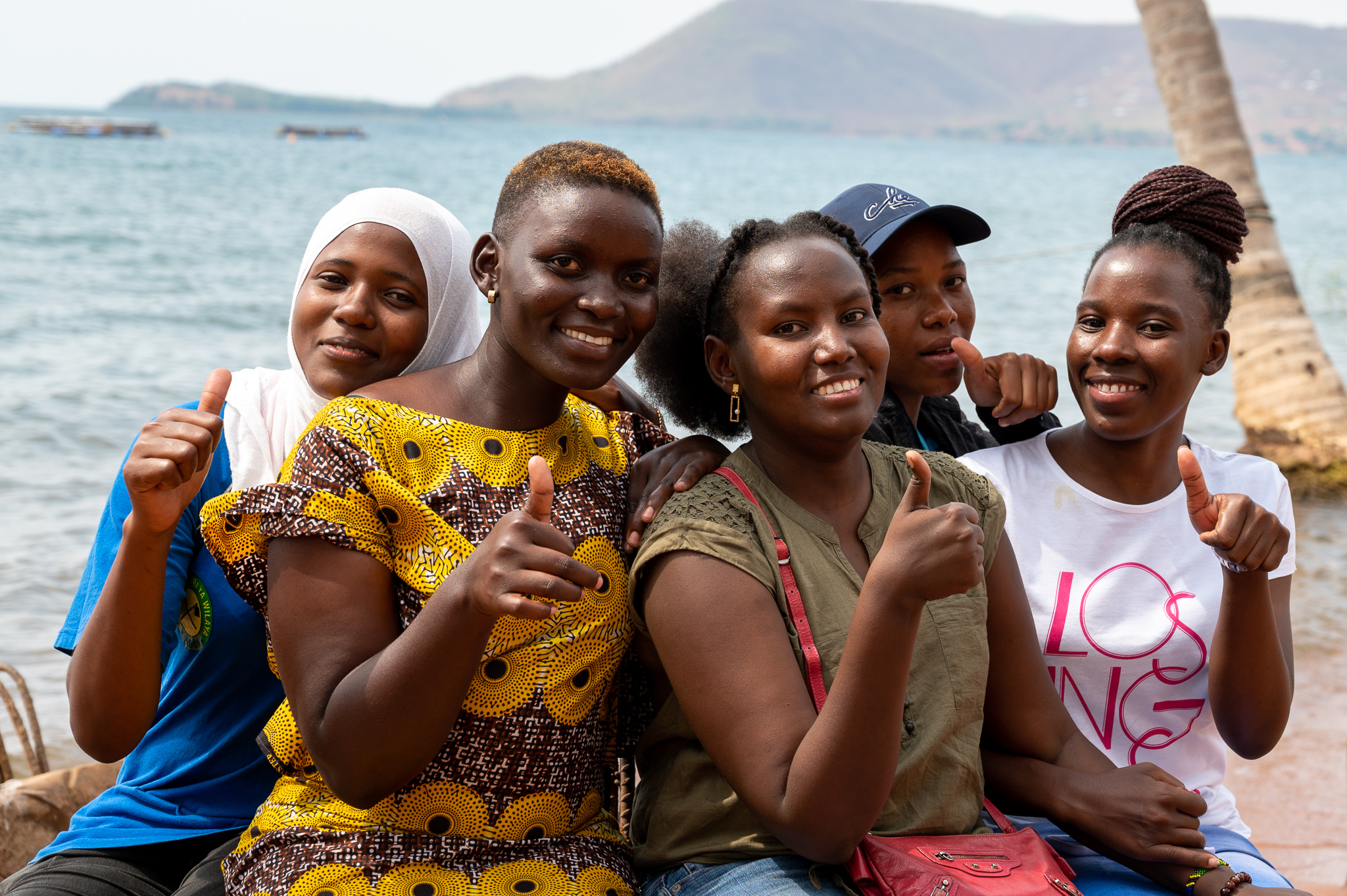 Contact – Tanganyika Blue